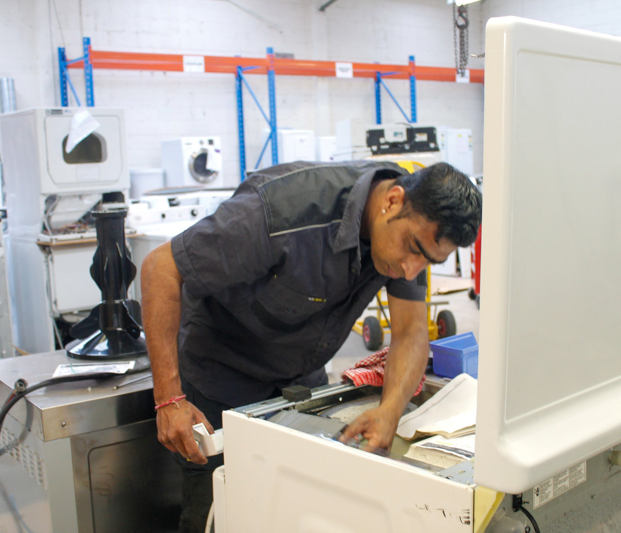 How to Prevent Overloading or Underloading Your Laundry Machine ...